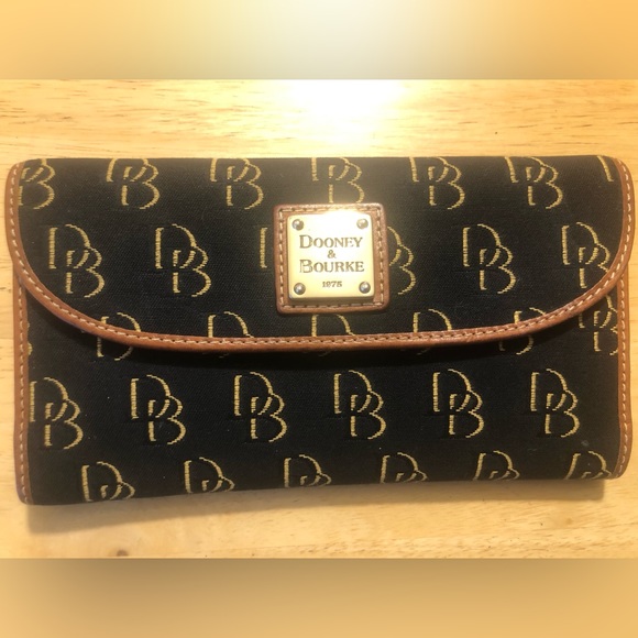 Dooney & Bourke | Bags | Dooney Bourke Wallet | Poshmark